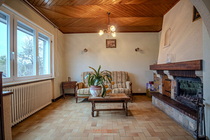 Maison à vendre - Contrexéville - 5 pièces - 3 chambres