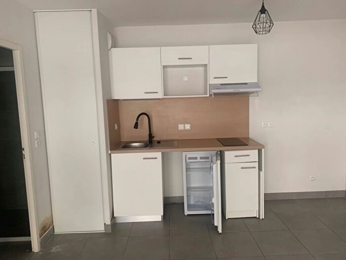 Appartement à louer - Perpignan, Saint-Gaudérique - 2 pièces - 1 chambre