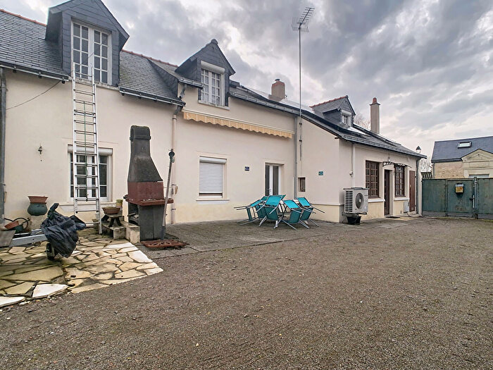 Maison à vendre - Briollay - 5 pièces - 3 chambres