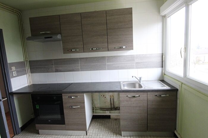 Appartement à louer - Louhans - 4 pièces - 3 chambres