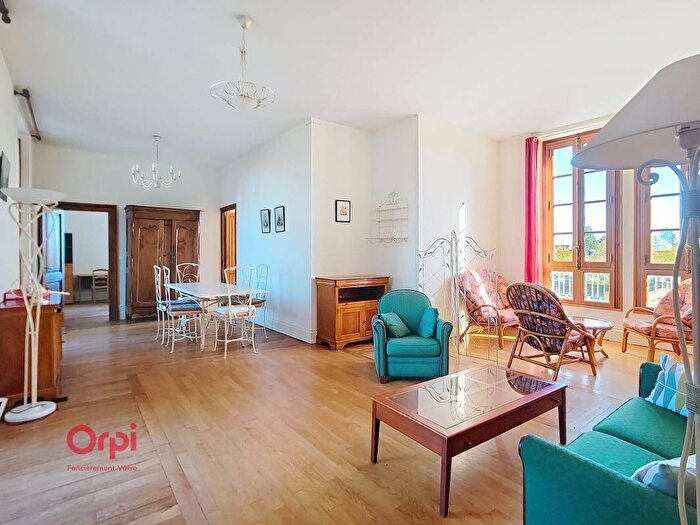 Appartement à louer - Le Bourg, Mûrs-Erigné - 4 pièces - 3 chambres