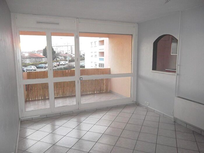 Appartement 3 pièces à louer à Roanne, Parc des Sports