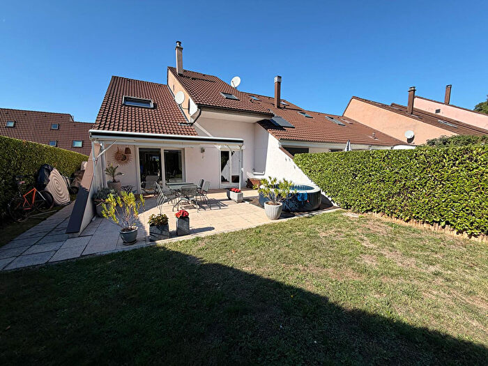 Maison 4 pièces à vendre à Ville-la-Grand