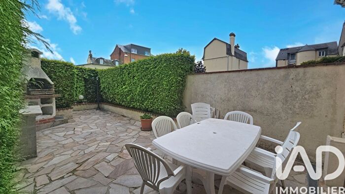 Maison 4 pièces à vendre à Lisieux, Trevett, Quatre Sonnettes