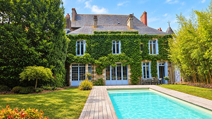 Maison 10 pièces à vendre à Cholet
