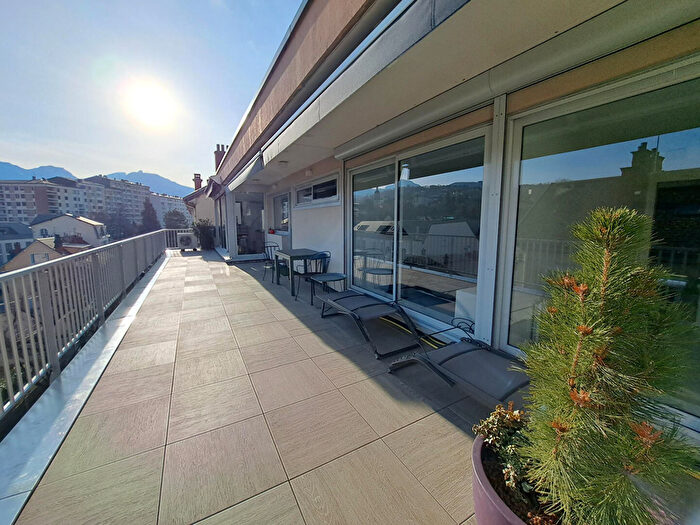 Appartement à vendre - Chambéry, Centre-ville - 4 pièces - 3 chambres