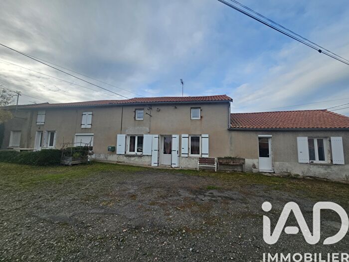 Maison à vendre - Bressuire, Breuil-Chaussée - 7 pièces - 4 chambres