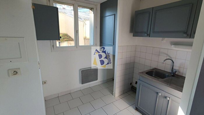 Appartement à louer - Angoulême - 3 pièces - 2 chambres