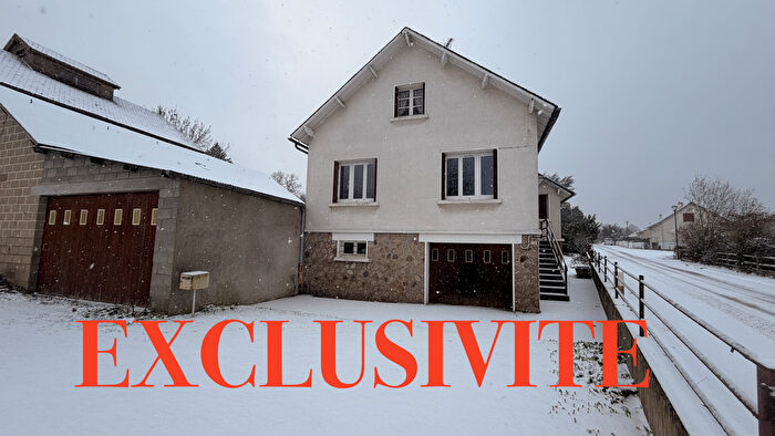 Maison à vendre - Éguzon-Chantôme - 4 pièces - 1 chambre