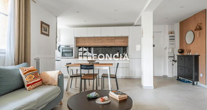 Rosny-sous-Bois, Centre-ville : Appartement 3 pièces à vendre