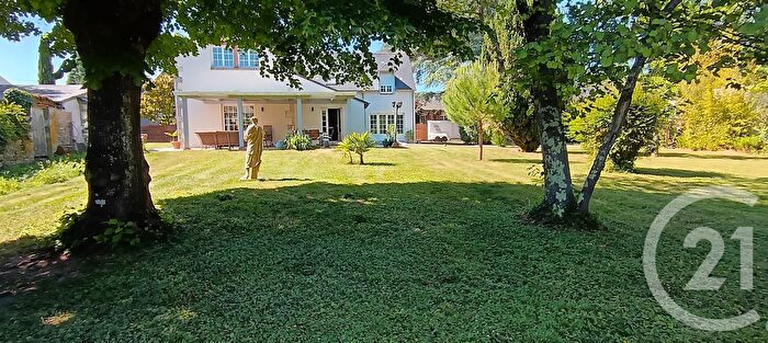 Maison à vendre - Saint-Ay - 6 pièces - 4 chambres