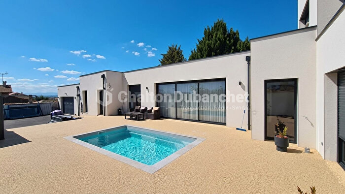 Maison 7 pièces à Civens, à vendre