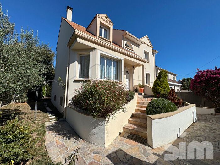 Chelles, Chelles Sud, Grande Prairie, Bords de Marne : Maison 6 pièces à vendre