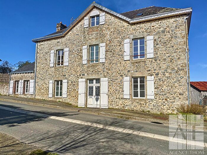 Maison à vendre - Placé - 6 pièces - 4 chambres