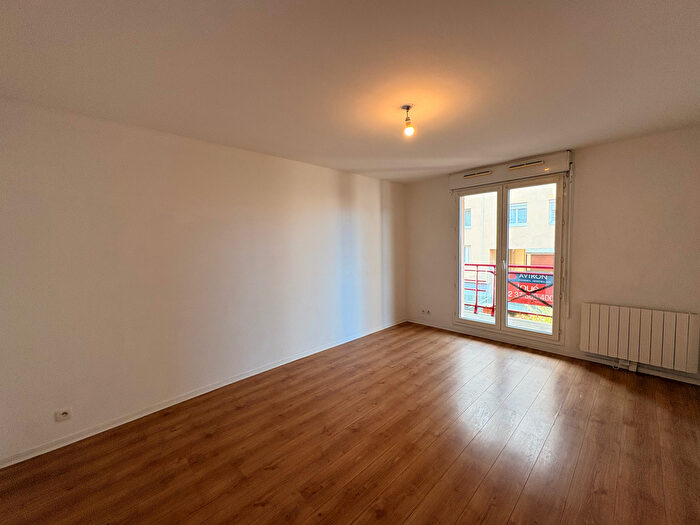 Appartement à louer - Chartres, Hôtel Dieu, Grand Faubourg - 3 pièces - 2 chambres