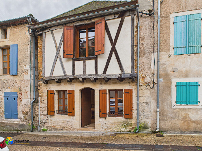 Maison à vendre - Puy-lévêque - 5 pièces - 3 chambres