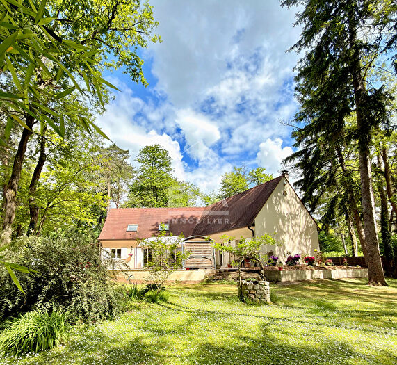 Maison 5 pièces à Noisy-sur-École, à vendre