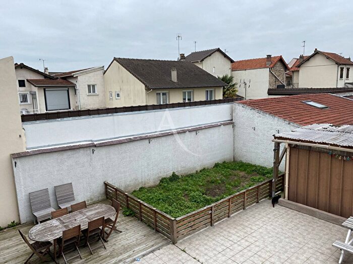 Appartement à louer - Edouard Vaillant, Bobigny - 4 pièces - 3 chambres