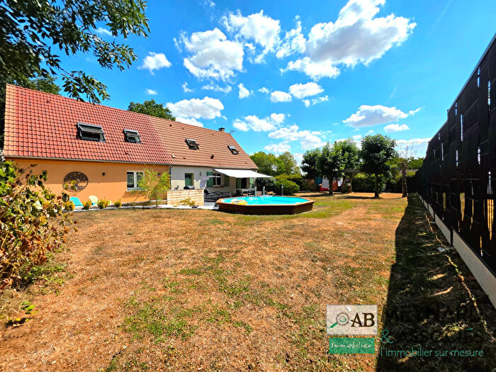 Boissy-le-Châtel : Maison 8 pièces à vendre