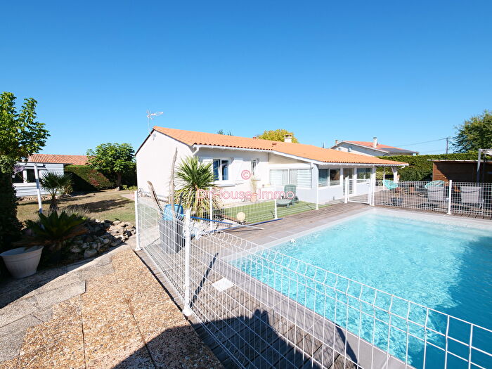 Maison à vendre - Lamarque - 4 pièces - 3 chambres