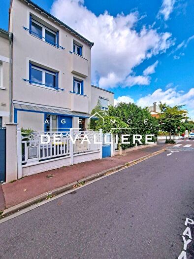 Appartement 2 pièces à Rueil sur Seine-Plaine-Gare, Rueil-Malmaison, à louer