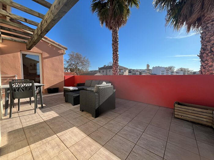 Appartement à louer - Béziers, Champ de Mars - 3 pièces - 2 chambres