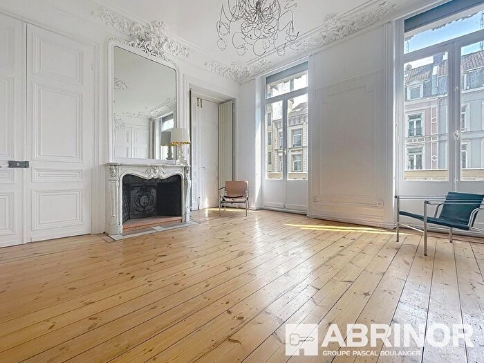 Appartement 4 pièces à vendre - Lille, Centre-ville, Euralille
