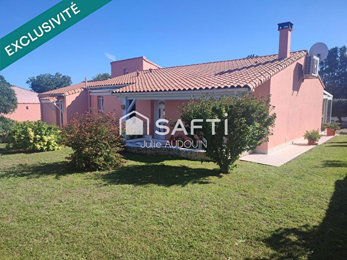 Maison 6 pièces à vendre à La Benâte