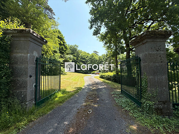 Maison à vendre - Aurillac, Centre-ville - 10 pièces - 4 chambres