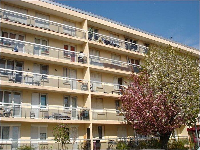 Appartement à louer - Mairie-Gare, Ris-Orangis - 2 pièces - 1 chambre