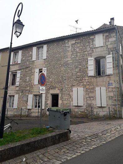 Appartement à louer - Centre, Saintes - 1 pièce