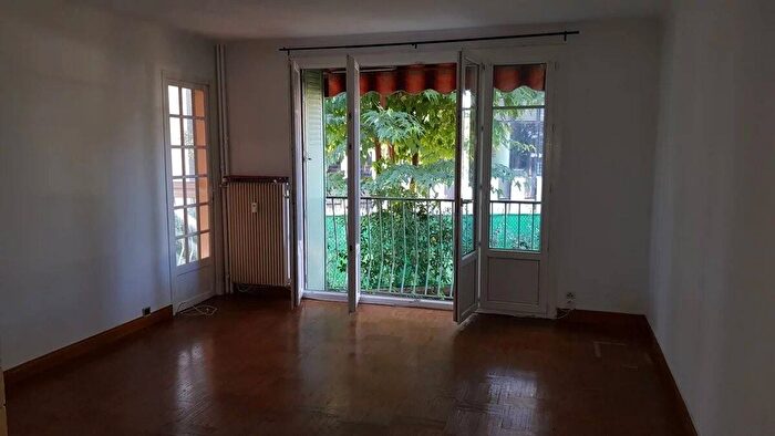 Appartement à louer - Pont de lArc, Aix-en-Provence - 3 pièces - 2 chambres