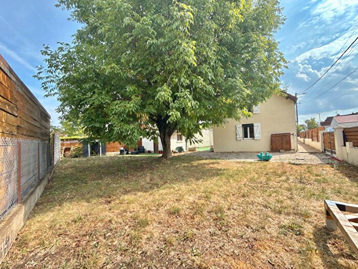Saulon-la-Rue : Maison 4 pièces à vendre