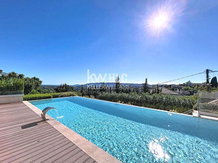 Appartement à vendre - Grasse, Saint-Jacques - 5 pièces - 3 chambres