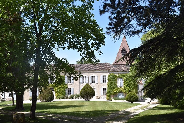 Maison à vendre - Condom - 8 pièces - 4 chambres