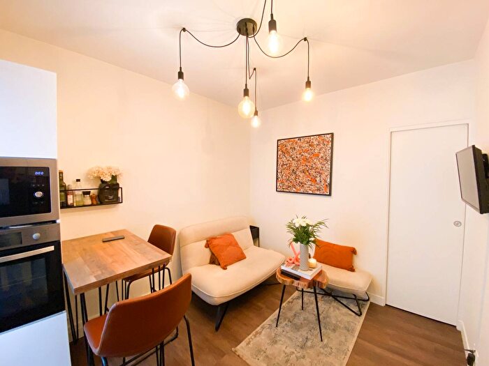Appartement 2 pièces à louer à Henri Barbusse, Levallois-Perret