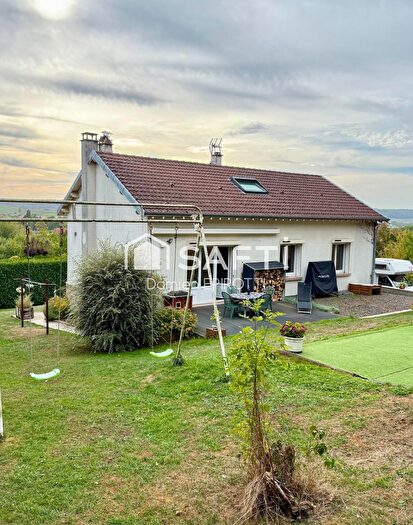 Maison 5 pièces à Mouzon, à vendre