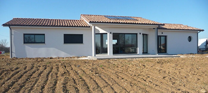 Maisons à vendre et appartements à louer - 1