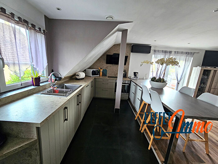 Maisons à vendre et appartements à louer - 3