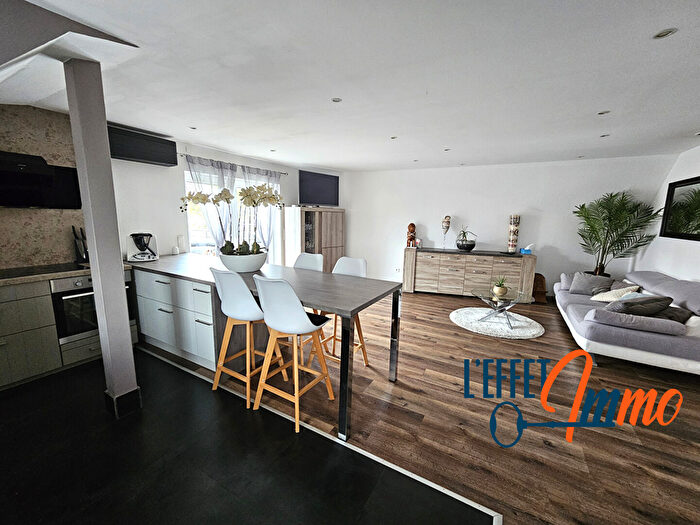 Appartement à louer - Obermorschwihr - 4 pièces - 3 chambres