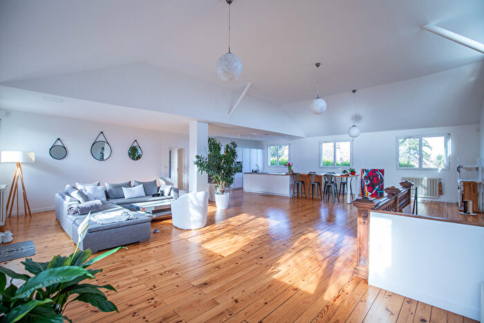 Maison à vendre - Châtenay-Malabry, Petit Chatenay, Voltaire, Croix Blanche - 7 pièces - 4 chambres