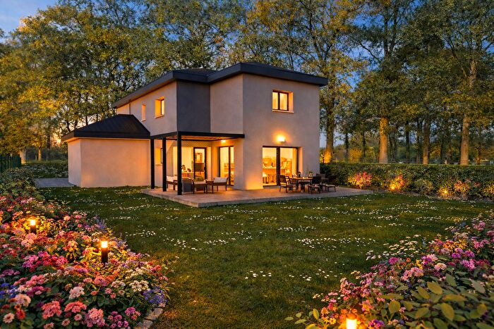 Maison à vendre - Prévessin-Moëns - 6 pièces - 5 chambres