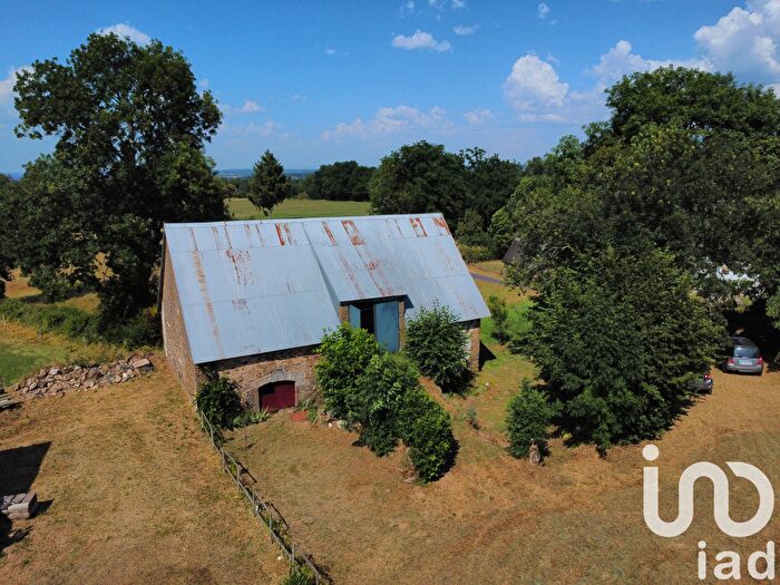 Maison à vendre - Pleaux - 2 pièces - 1 chambre