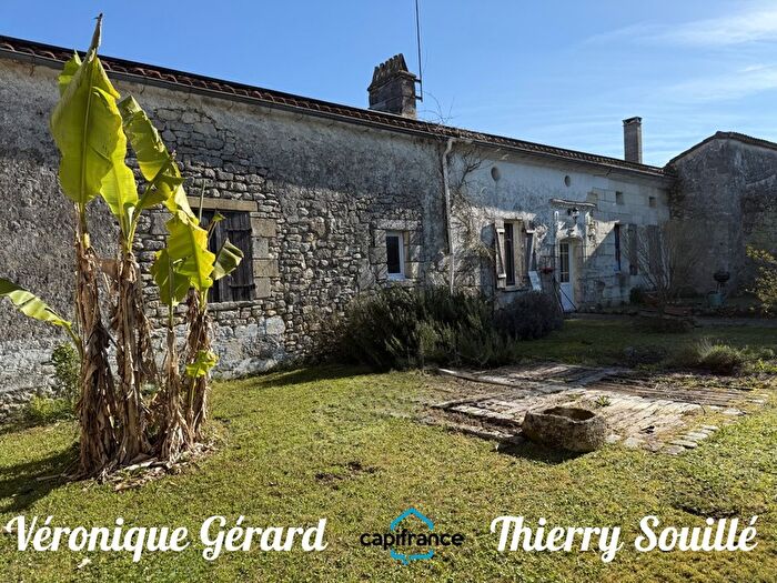 Maison 4 pièces à vendre à Lussac