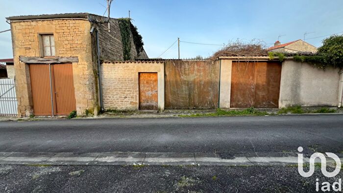 Maison à vendre - Aulnay - 2 pièces - 2 chambres