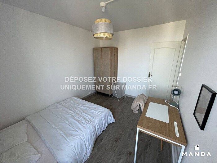 Appartement à louer - La Fauvette, Talence - 5 pièces - 4 chambres