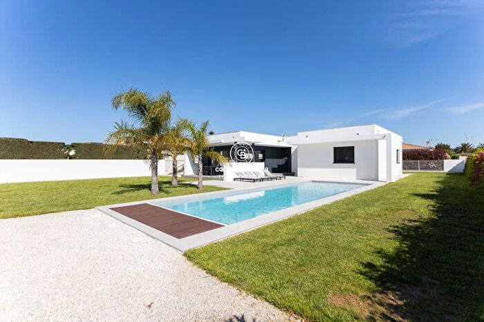 Maison 4 pièces à vendre à Corneilla-la-Rivière