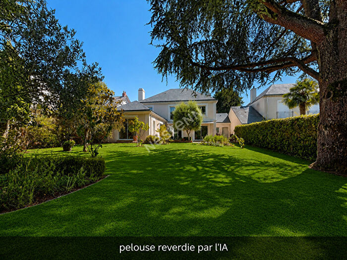 Maison 9 pièces à vendre à Nantes, Longchamp, Rond-Point de Rennes, Perverie, Américains