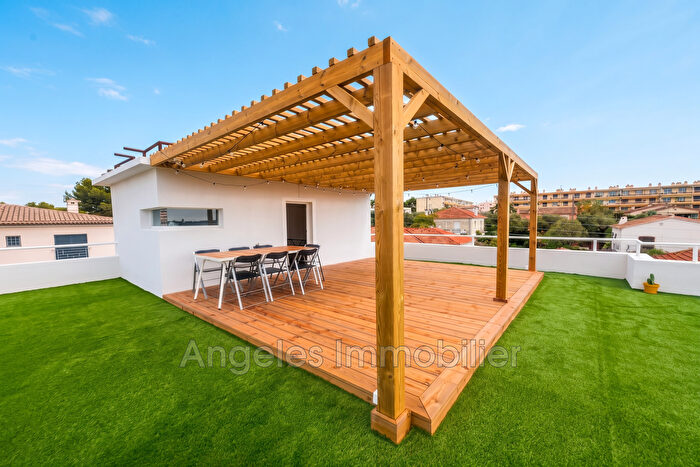 Maison 8 pièces à vendre à Antibes, Antibes-les-Pins, Trianon, Le Fournel, Peyregoue