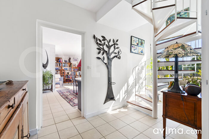 Saint-Nom-la-Bretèche - Appartement 6 pièces à vendre
